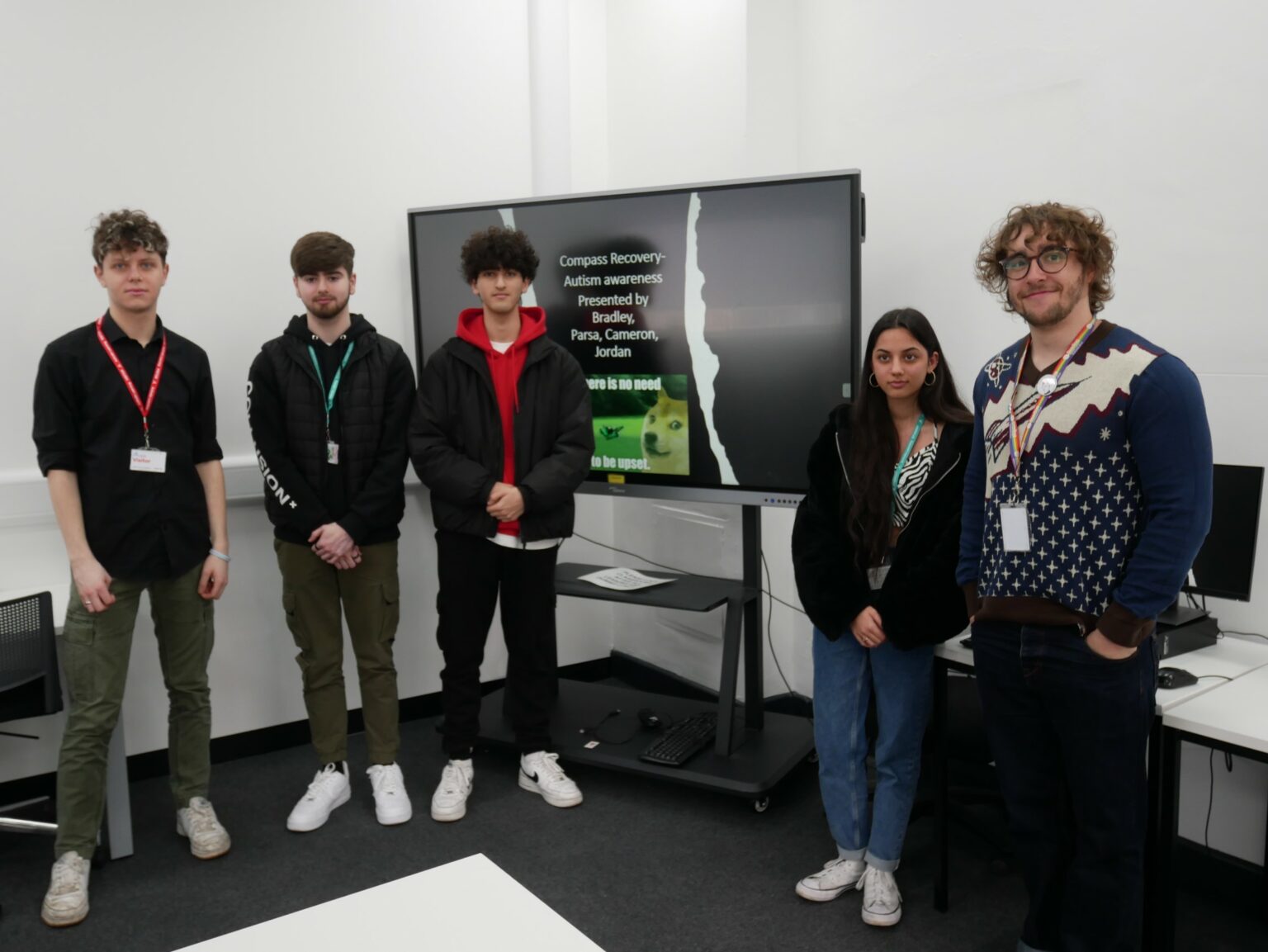 Reading College students team up with Compass Recovery College ...